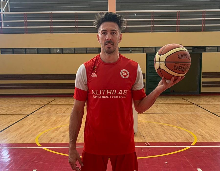 Revolución en el Rojo con la llegada de Adrián Boccia - santafebasket